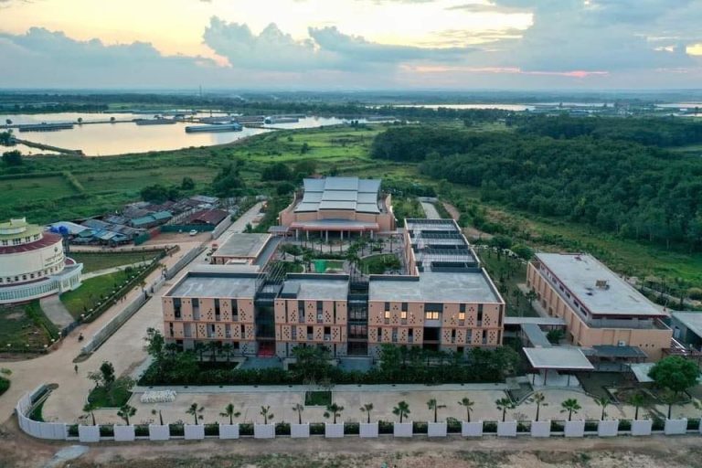 University Of Wisdom Land ယနေ့ ၂၇ ၁၁ ၂၀၂၂ ပညာဘူမိတက္ကသိုလ်အတွင်းရှိ ဘ